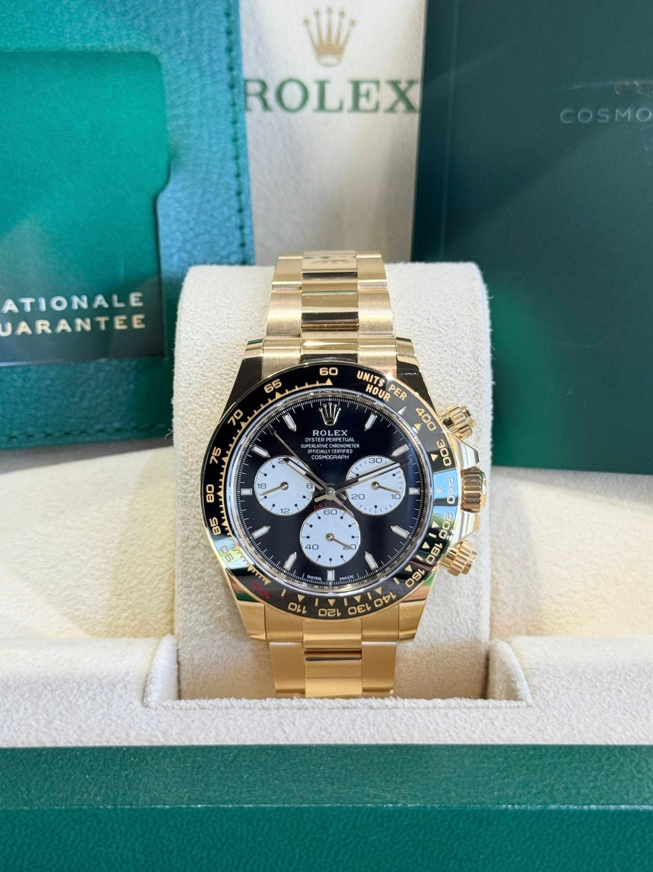 Rolex Daytona Le Mans 126528 18k yellow gold Black 2024 | Dealer ...